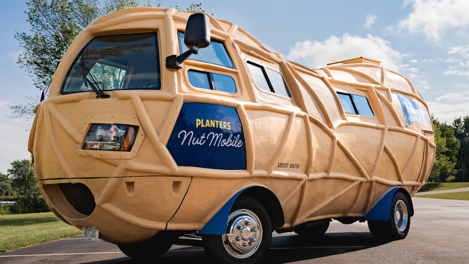 Stats - PLANTERS® NUTmobile